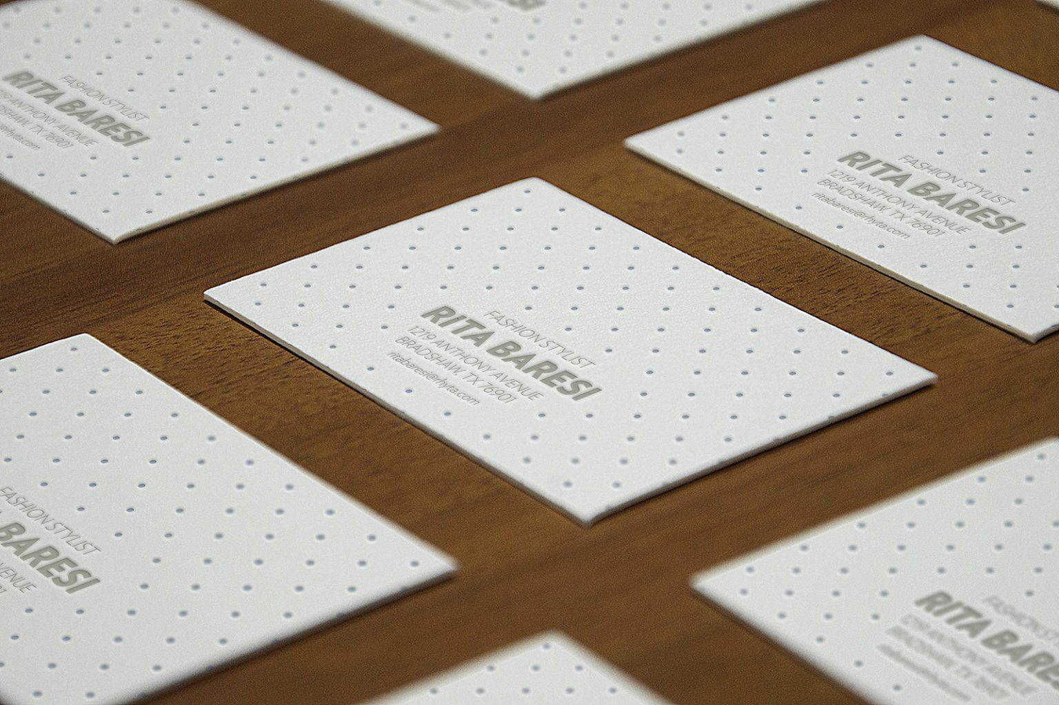 Letterpress B-Cards Perspective Mockup | Free Mockup World